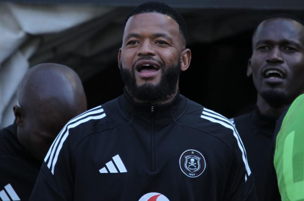 Jabu Mahlangu details talk with Sipho Mbule ahead of Pirates move | FARPost